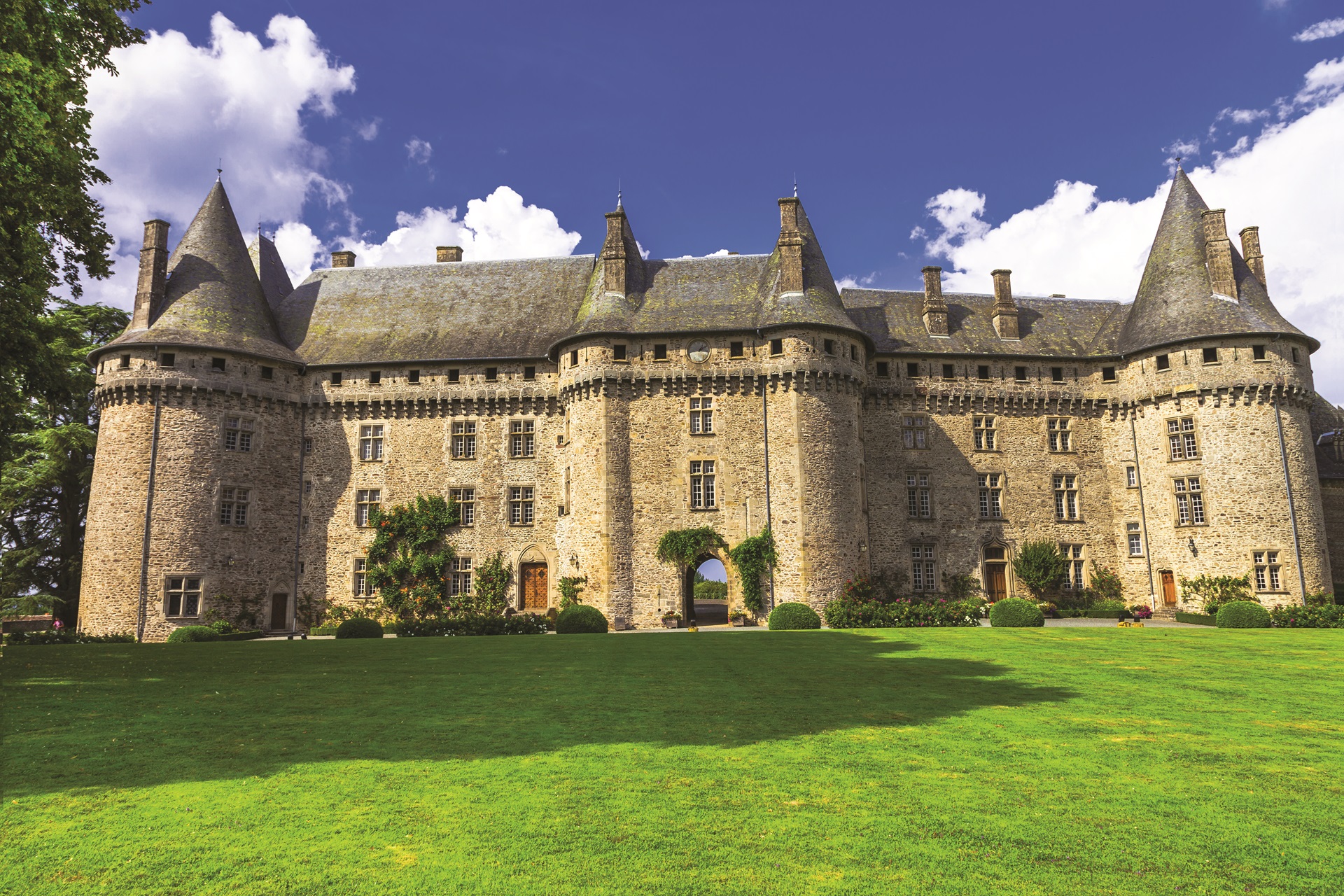 Interview with French Estate Agent Allan Bright - Complete France