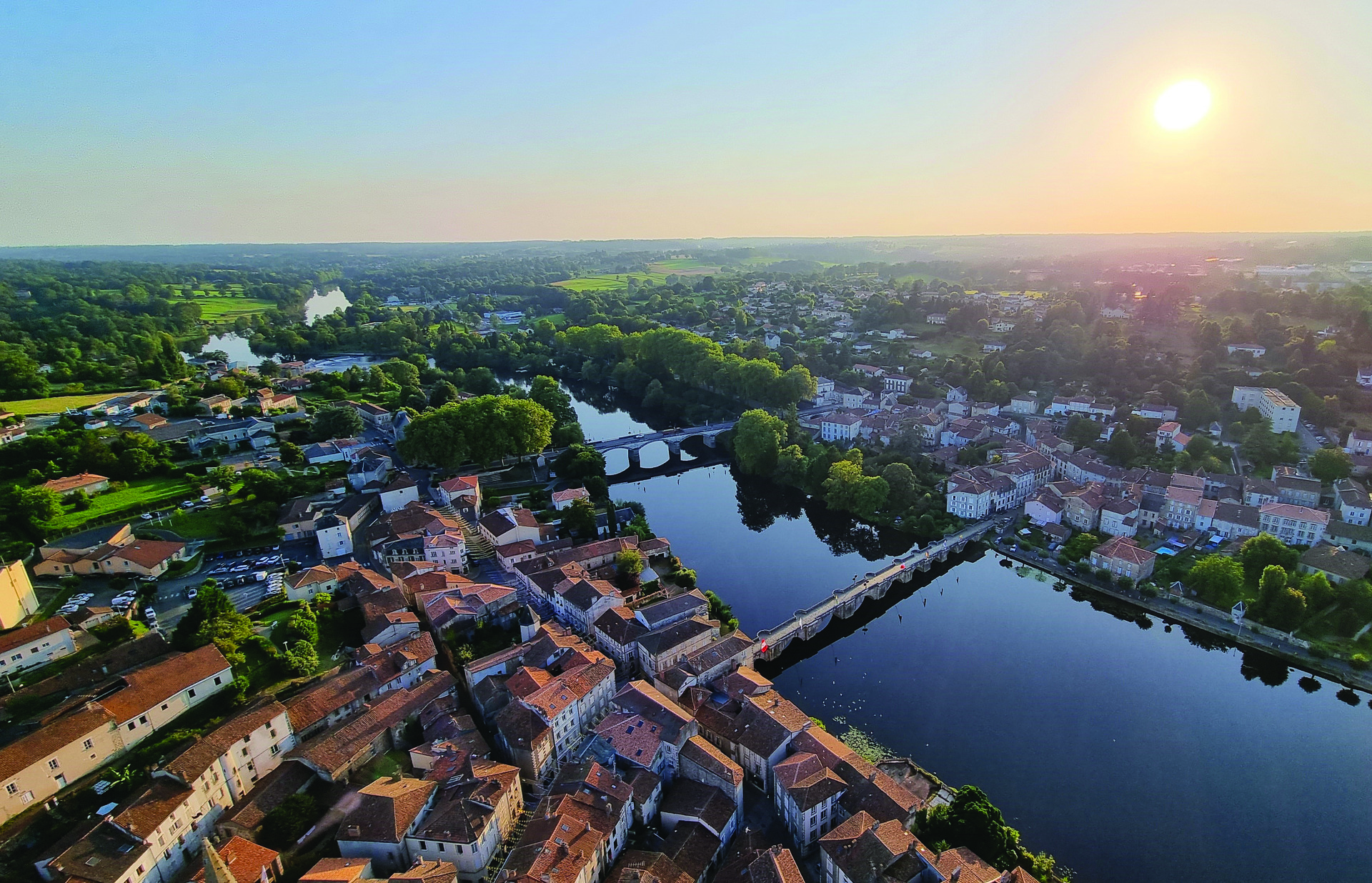 Living in France: Meeting the Mayor - Complete France